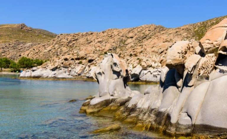 Best beaches in Paros - Unforgettable Greece